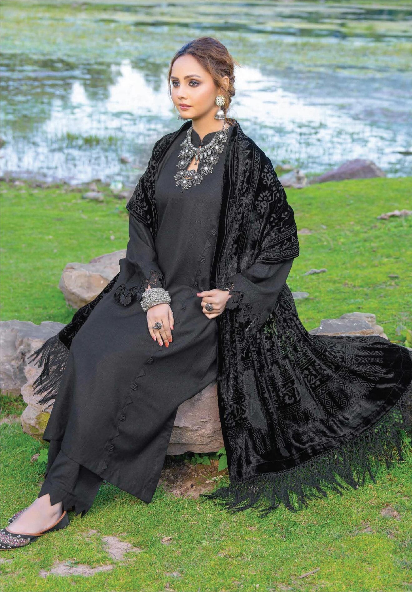 Insia By Riaz Arts IRA-07 Velvet Winter Collection